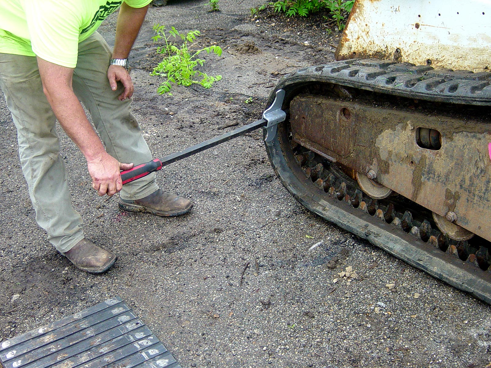 Hammerhead - Track Handler